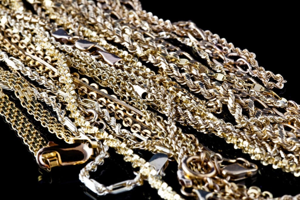 Guide to Buying Gold Chains - Prestige Pawn and Jewelry